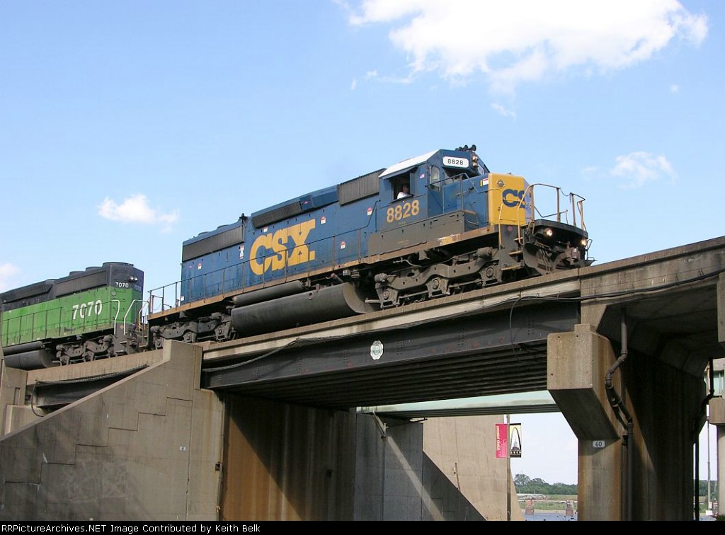 CSX 8828
